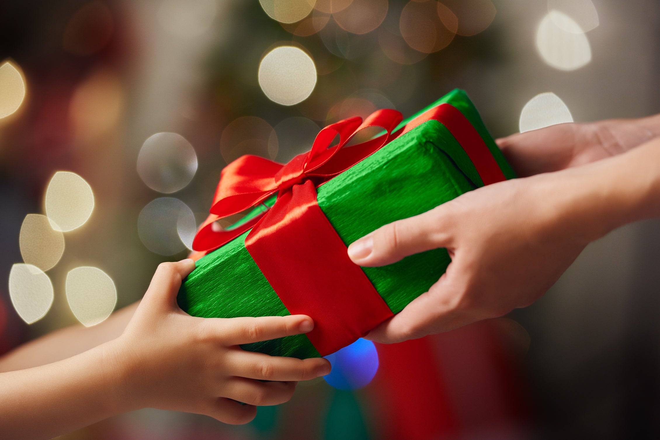 Secret Santa Gift Ideas for Soccer Lovers – SoccerCards.ca